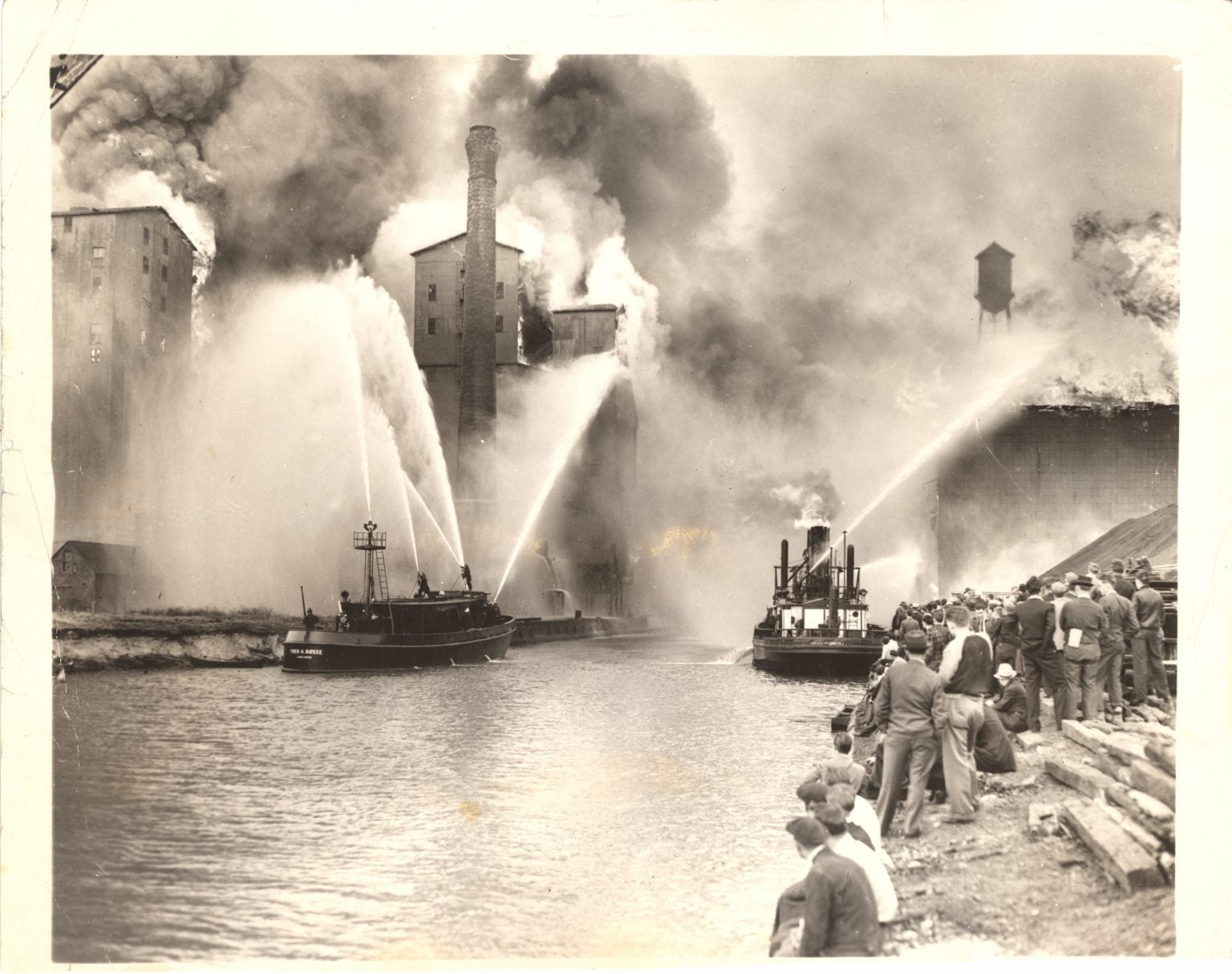Chicago Fireboat River & Lake Tours • Chicago Fireboat History